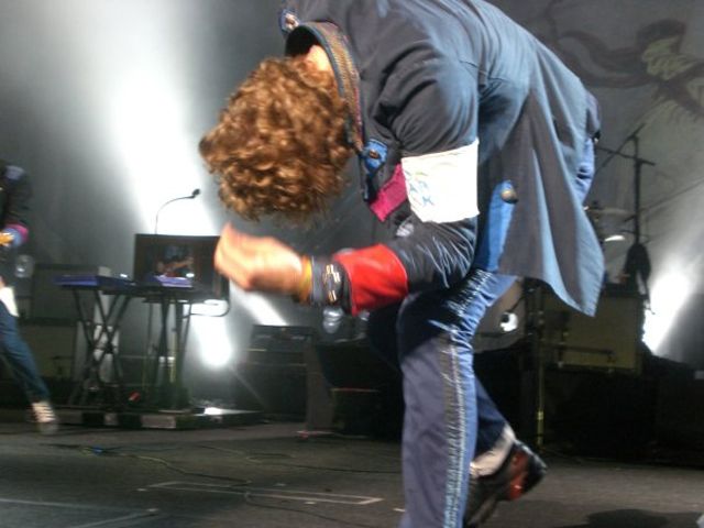 curly curly hair - Coldplay Timeline