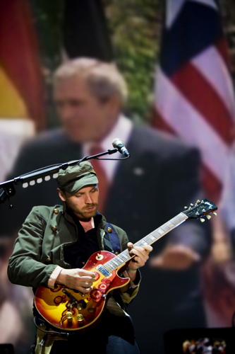 Friends and family show at Wembley Arena - Coldplay Timeline